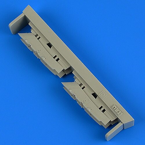 Aero L-39C Albatros wing pylons