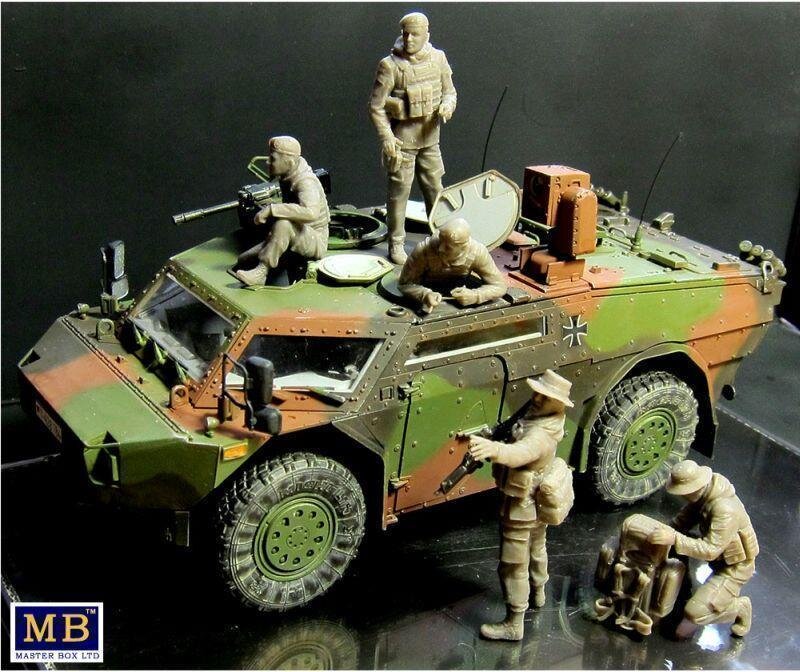 1/35 Bundeswehr. German Military Men, Present Day - Master Box 35195