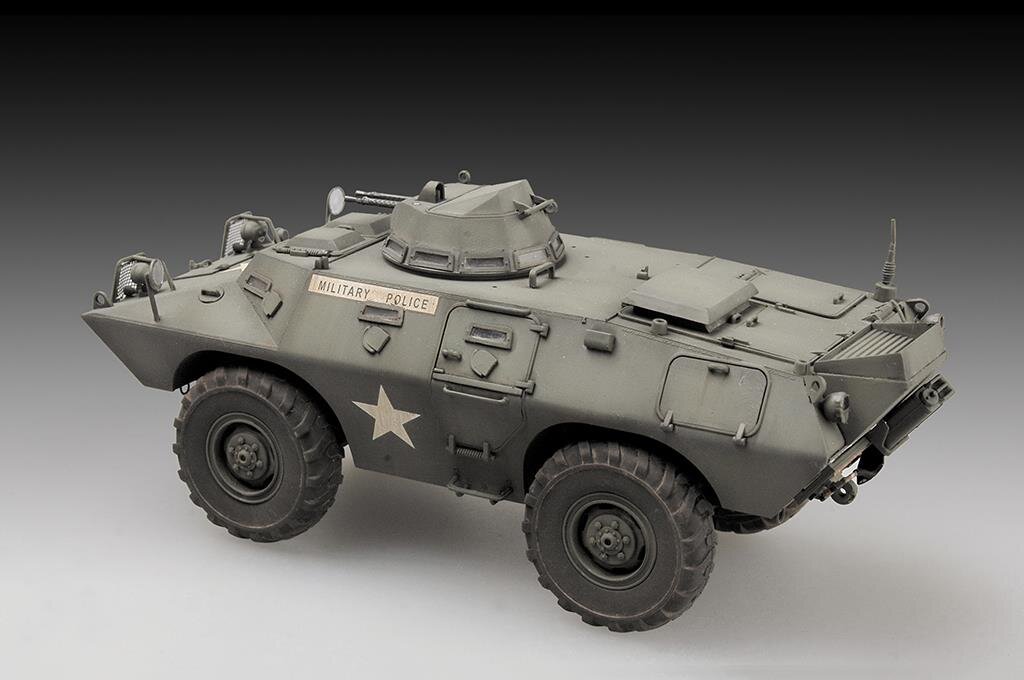 1/72 M706 Commando Armored Car in Vietnam - Trumpeter 07439