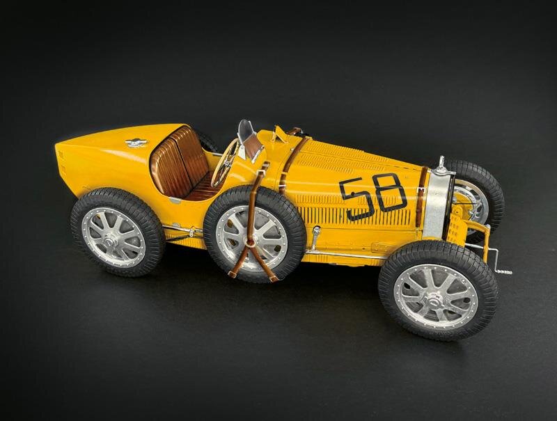 Italeri 4716 - 1/12 Bugatti Type 35B - Targa Florio 1928 / Monaco GP
